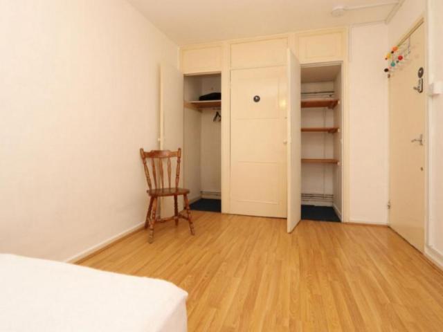 Shared Living/roommate 5 Bedroom For Rent London London 1084 ELS90559639