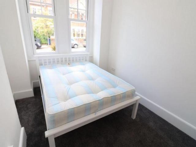 Shared Living/roommate 5 Bedroom For Rent London London 1084 ELS90560109
