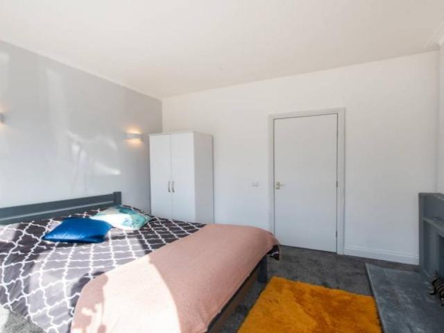 Shared Living/roommate 5 Bedroom For Rent London London 1038 ELS96591182