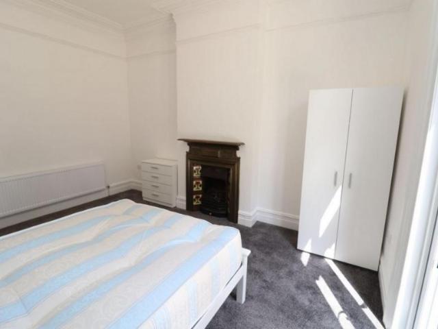 Shared Living/roommate 5 Bedroom For Rent London London 1149 ELS90560136