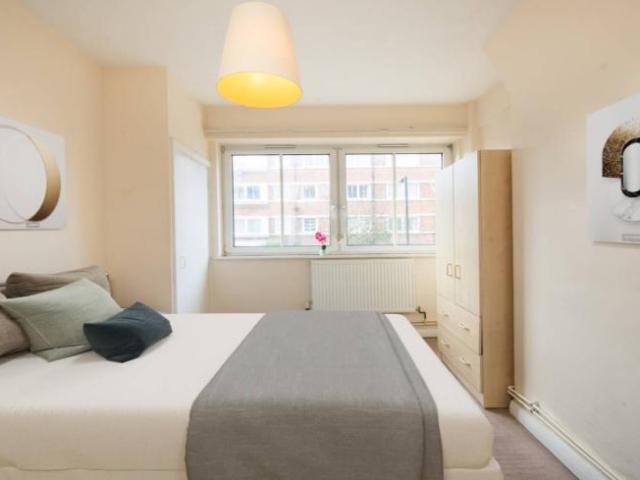 Shared Living/roommate 5 Bedroom For Rent London London 1166 ELS101840494