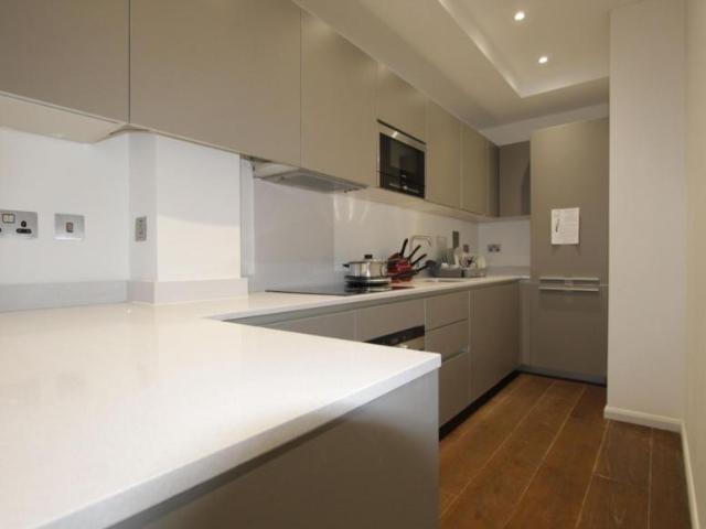 Shared Living/roommate 5 Bedroom For Rent London London 1192 ELS90560316