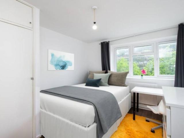 Shared Living/roommate 5 Bedroom For Rent London London 1196 ELS101848822