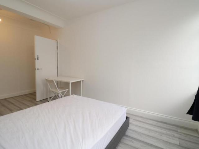 Shared Living/roommate 5 Bedroom For Rent London London 1105 ELS90561808