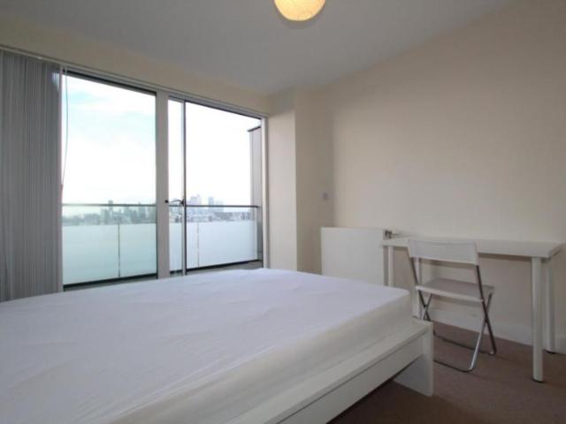Shared Living/roommate 5 Bedroom For Rent London London 1127 ELS90559314