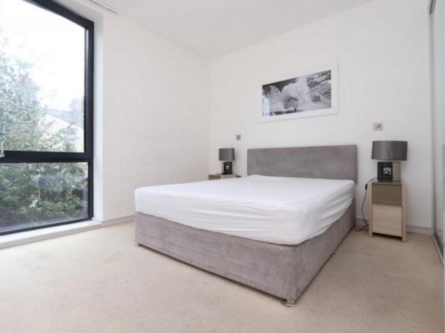 Shared Living/roommate 5 Bedroom For Rent London London 1409 ELS90560005