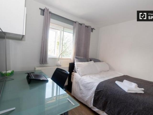 Shared Living/roommate 5 Bedroom For Rent London London 1700 ELS101734433