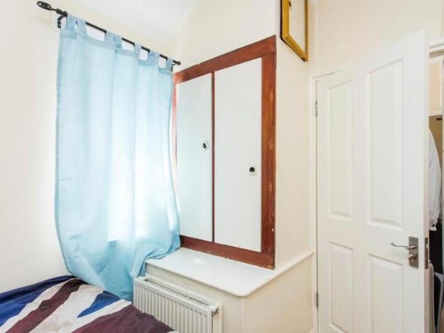 Shared Living/roommate 5 Bedroom For Rent London London 2020 ELS90562696