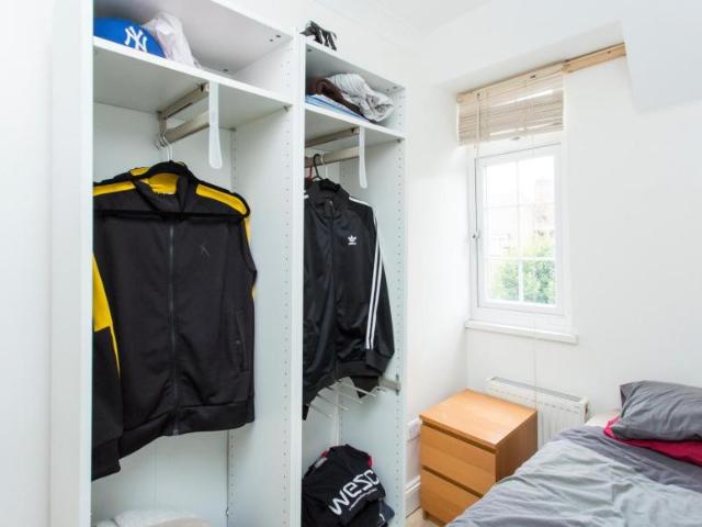 Shared Living/roommate 5 Bedroom For Rent London London 520 ES90562076