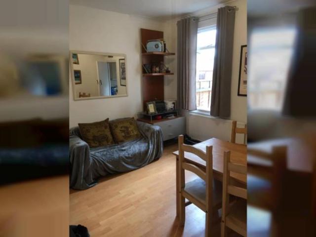 Shared Living/roommate 5 Bedroom For Rent London London 720 ELS101814641