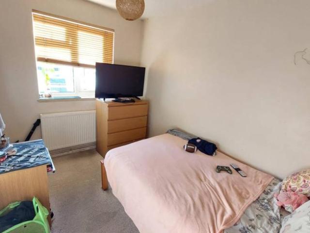 Shared Living/roommate 5 Bedroom For Rent London London 854 ELS101822462