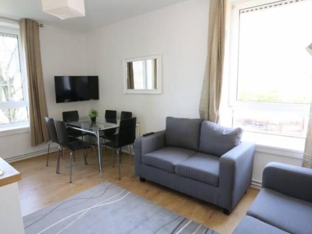 Shared Living/roommate 5 Bedroom For Rent London London 870 ES90563253