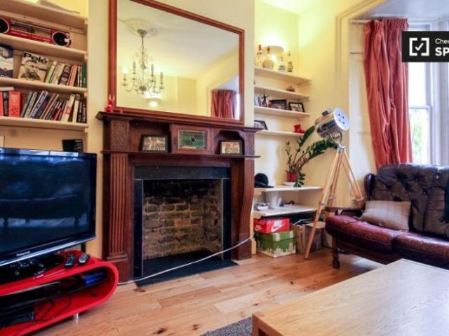 Shared Living/roommate 5 Bedroom For Rent London London 880 ELS101848075