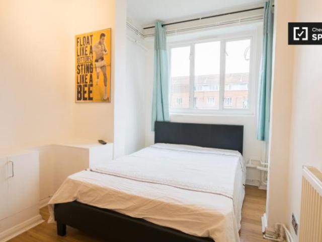 Shared Living/roommate 5 Bedroom For Rent London London 900 ELS101785880