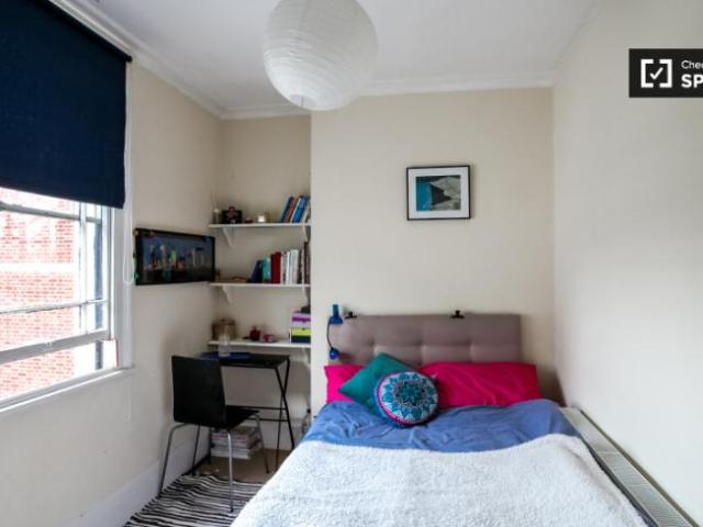 Shared Living/roommate 5 Bedroom For Rent London London 957 ELS101824395