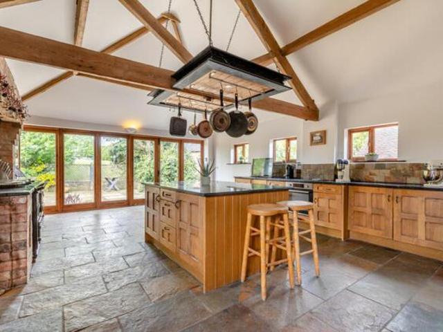 Shared Living/roommate 5 Bedroom For Sale Staffordshire Staffordshire 950000 ES99130193