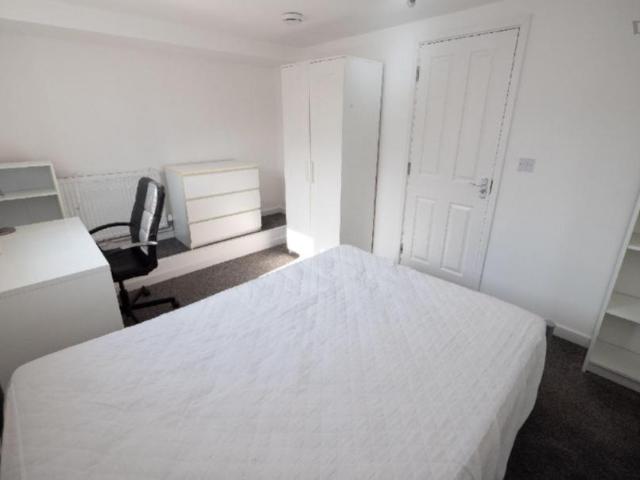 Shared Living/roommate 6 Bedroom For Rent Birmingham Birmingham 478 ELS90563799