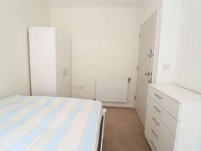 Shared Living/roommate 6 Bedroom For Rent London London 1019 ELS90559440