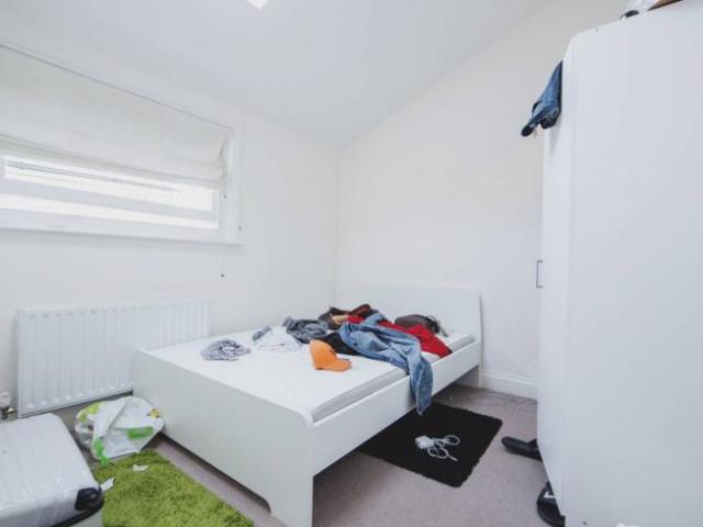 Shared Living/roommate 6 Bedroom For Rent London London 1100 ELS102797038