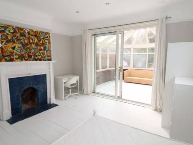 Shared Living/roommate 6 Bedroom For Rent London London 1250 ELS86727098