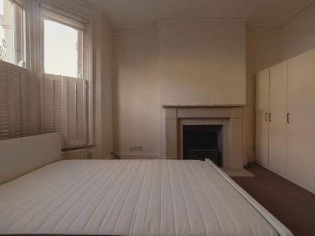 Shared Living/roommate 6 Bedroom For Rent London London 1250 ELS102797071