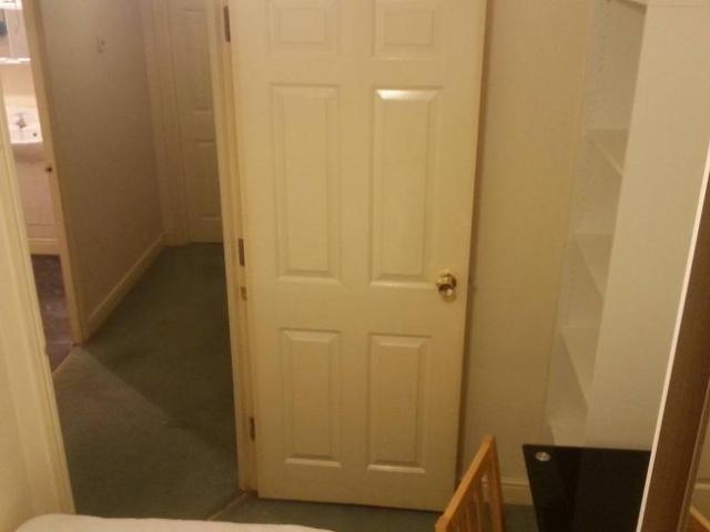 Shared Living/roommate 6 Bedroom For Rent London London 600 ELS101824389