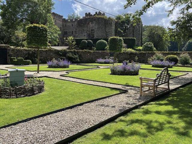 Shared Living/roommate 8 Bedroom For Sale Cumbria Cumbria 2500000 ES98205157