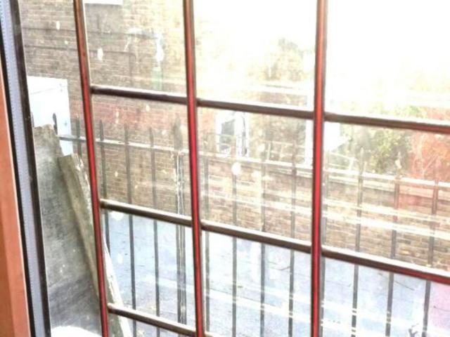 Shared Living/roommate 9 Bedroom For Rent London London 1430 ELS90559661