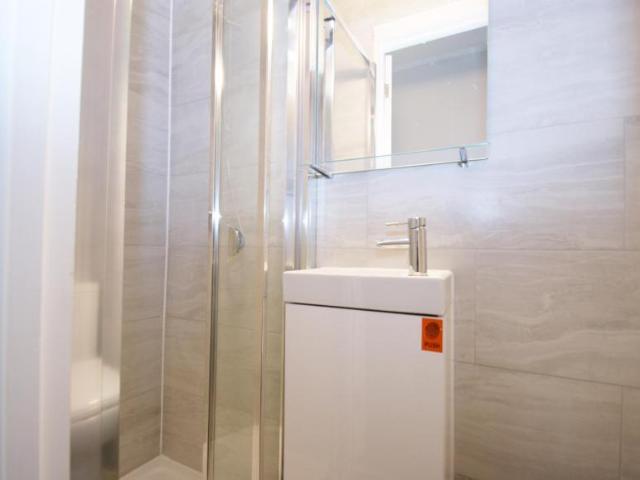 Shared Living/roommate For Rent London London 1000 ES90562740
