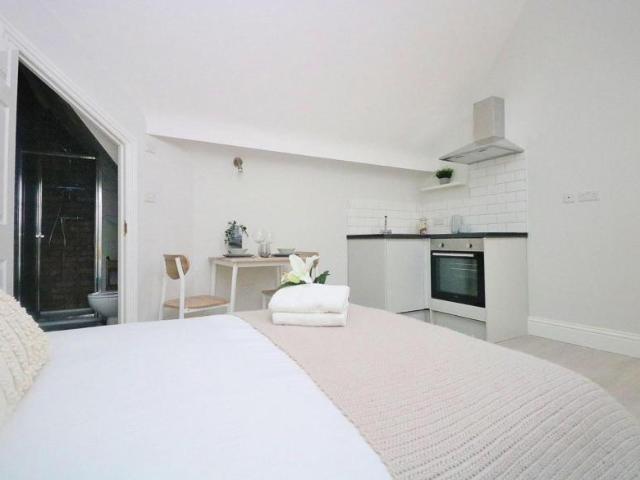 Shared Living/roommate For Rent London London 1250 ES90562102