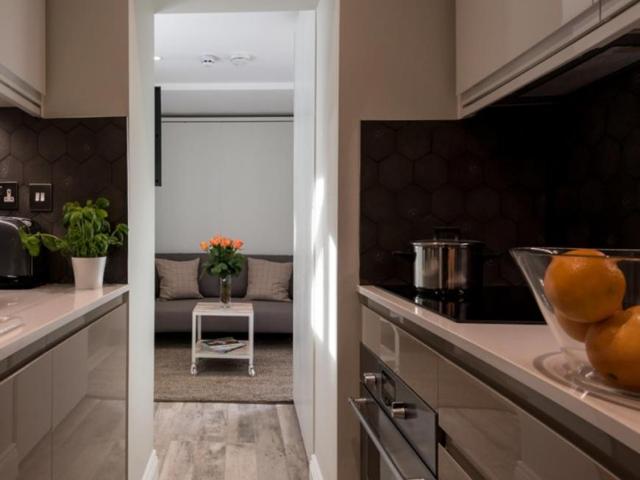 Shared Living/roommate For Rent London London 2209 ES90561149