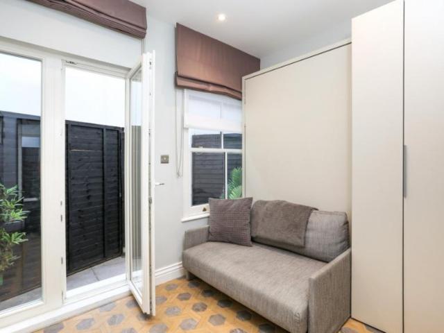 Shared Living/roommate For Rent London London 2656 ES90561001