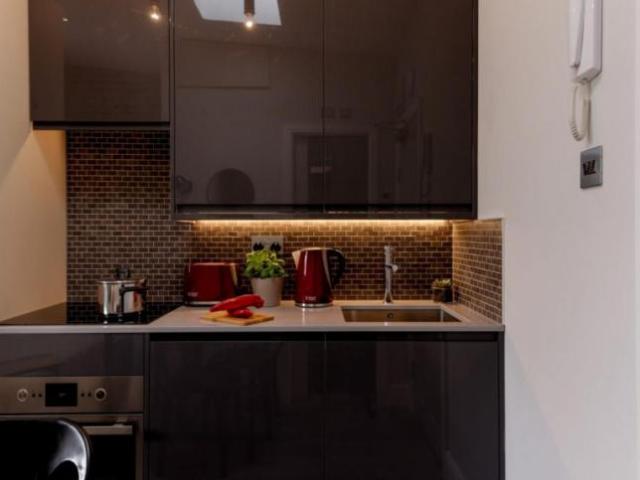 Shared Living/roommate For Rent London London 2656 ES90561023