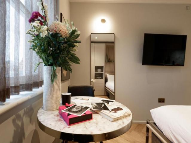 Shared Living/roommate For Rent London London 3102 ES90560740