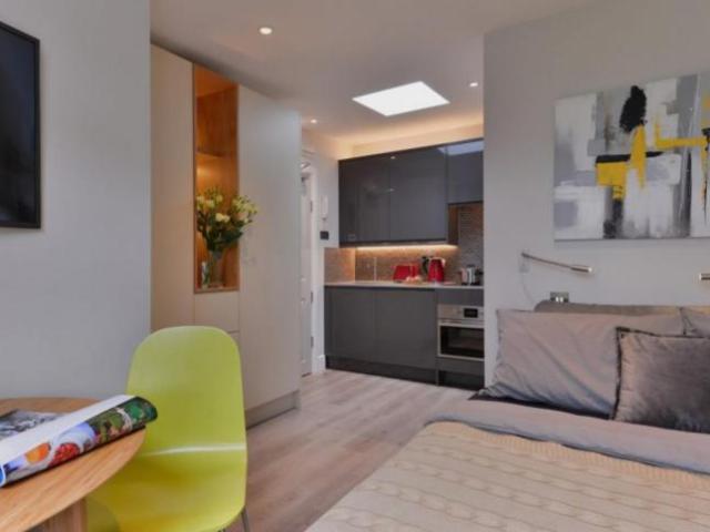 Shared Living/roommate For Rent London London 3102 ES90561161