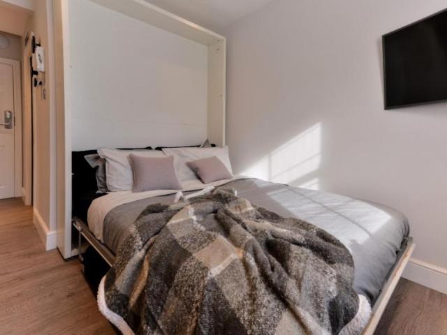 Shared Living/roommate London London LS90560741