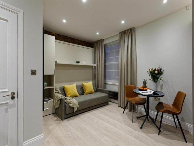 Shared Living/roommate London London LS90561066