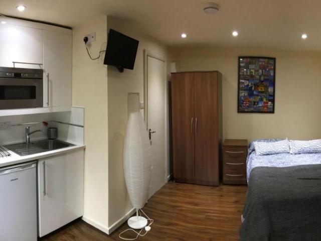 Shared Living/roommate London London LS90563972