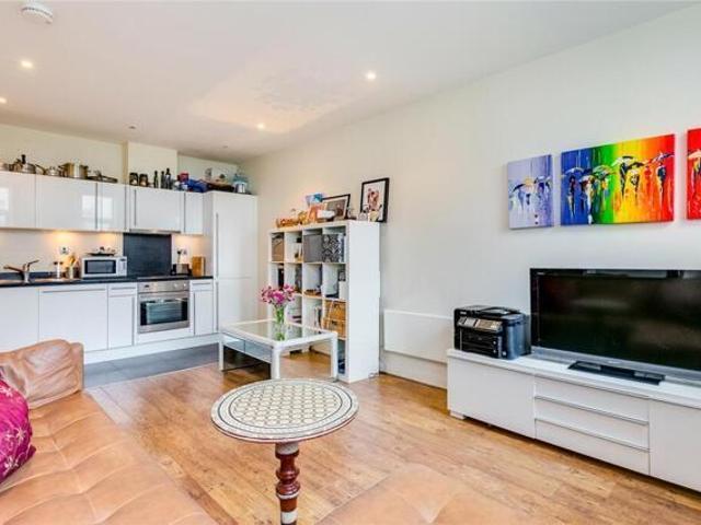 Shared Living/roommate With 1 Bedroom Ealing Greater London DS87988610