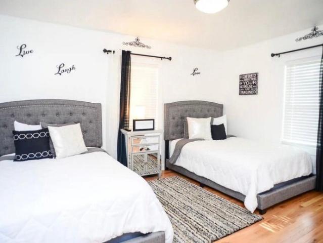 Shared Room available