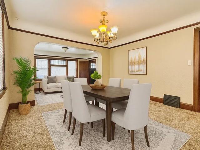 Shared room for rent