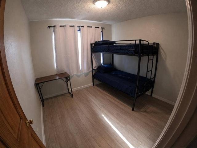 Shared room near USC