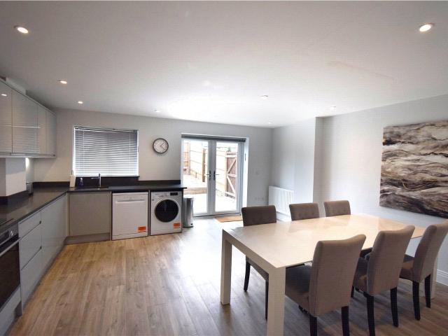 sharedAccommodation to Rent in Bracknell Robins Cottages BRL210276