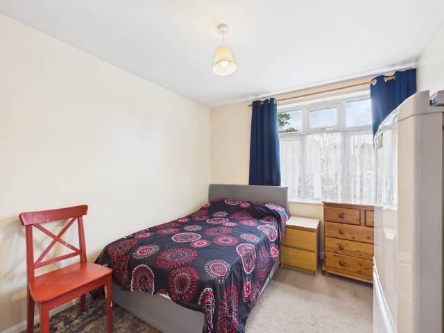 sharedAccommodation to Rent in Slough Albert Street PML250297