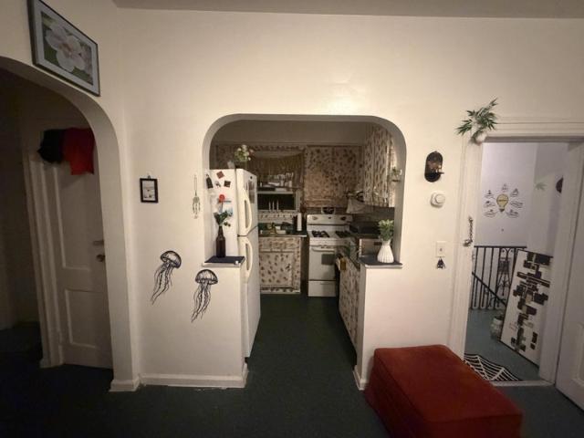 Sharing Room with washroom
