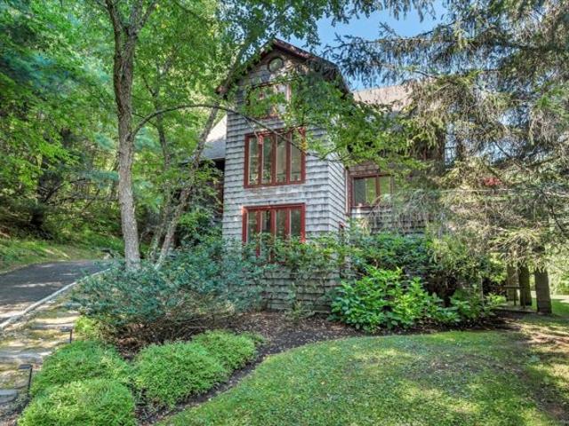 Sharon Goshen Tpke, Cornwall, Home For Sale