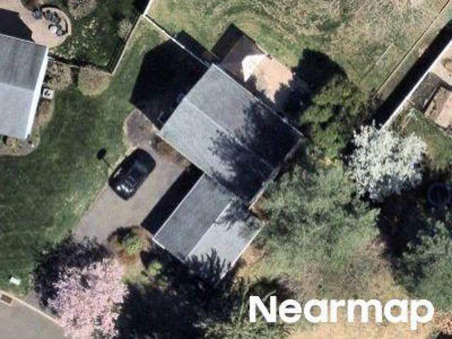 Sharon Dr