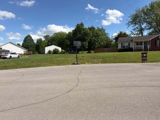 Sharon Dr