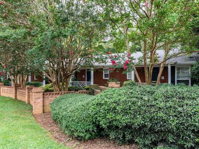Sharon Oaks Apartments 1 Bedroom Apartment for Rent at 4701 Sharon Rd, Charlotte, NC 28210 Foxcroft