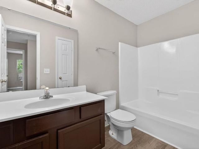 Sharon Oaks Apartments 2 Bedroom Apartment for Rent at 4701 Sharon Rd, Charlotte, NC 28210 Foxcroft
